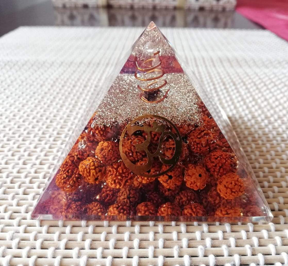 Rudraksha Orgonite Pyramid – Kalyanastrogems